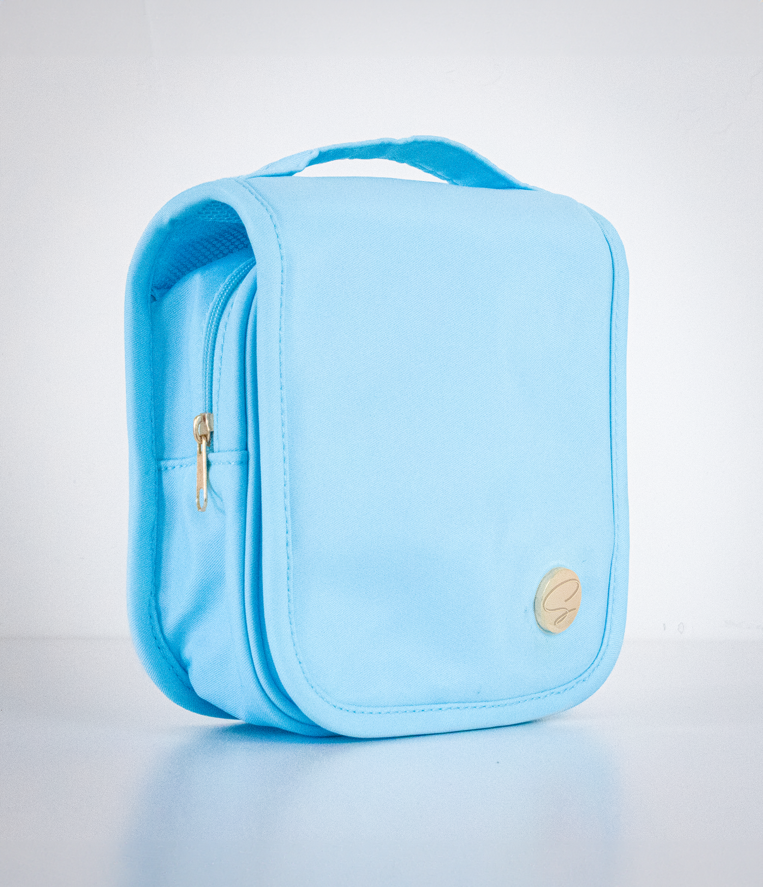 Period Kit Bag in Light Blue – Sixteen